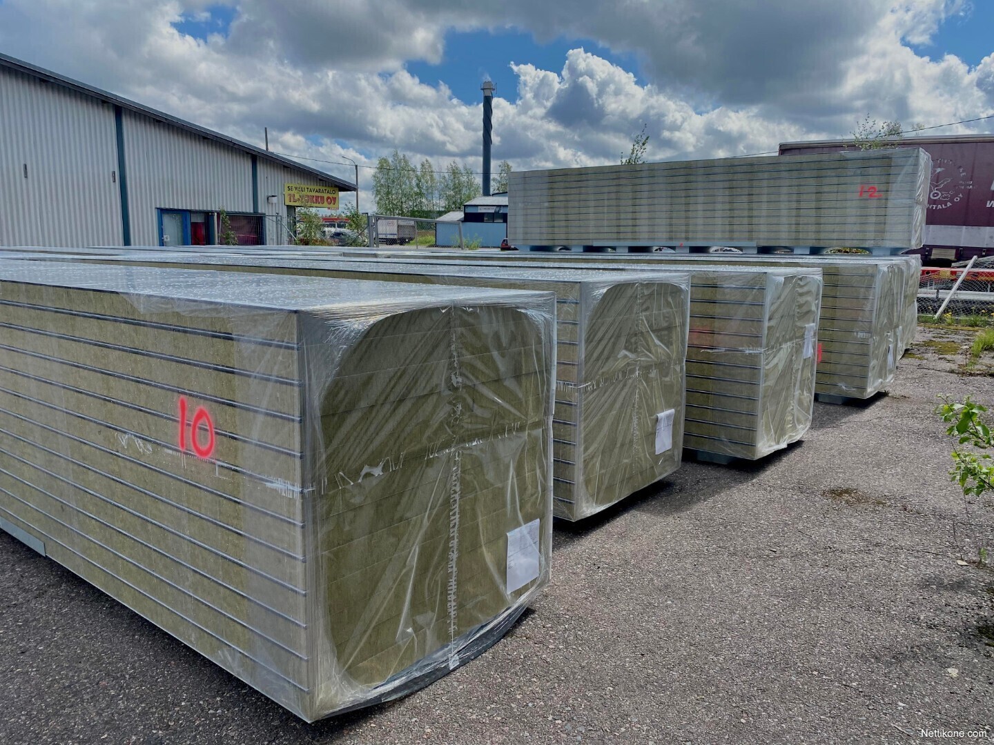 Muu merkki 100mm pelti-villa-pelti elementti puurakenteiset hallit ja ... Muu merkki 100mm pelti-villa-pelti elementti puurakenteiset hallit ja ...