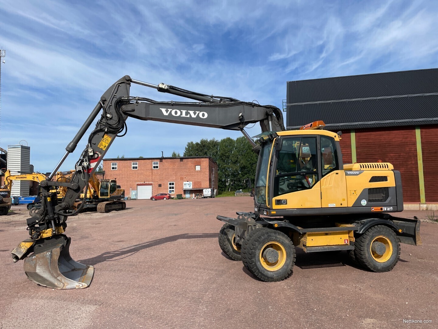 Volvo EW160D excavators - Nettikone