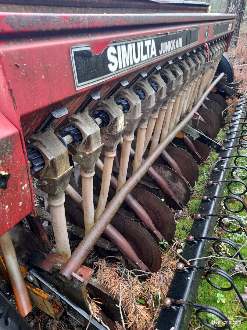 Junkkari Simulta 2500 kylvö- ja istutuskoneet - Nettikone