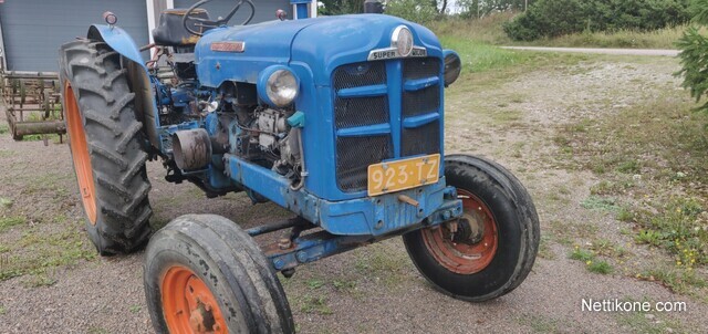 Fordson Super major tractors, 1961 - Nettikone