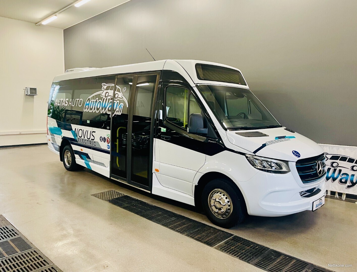 Mercedes-Benz Sprinter Altas Novus bus/coach, 2022 - Nettikone