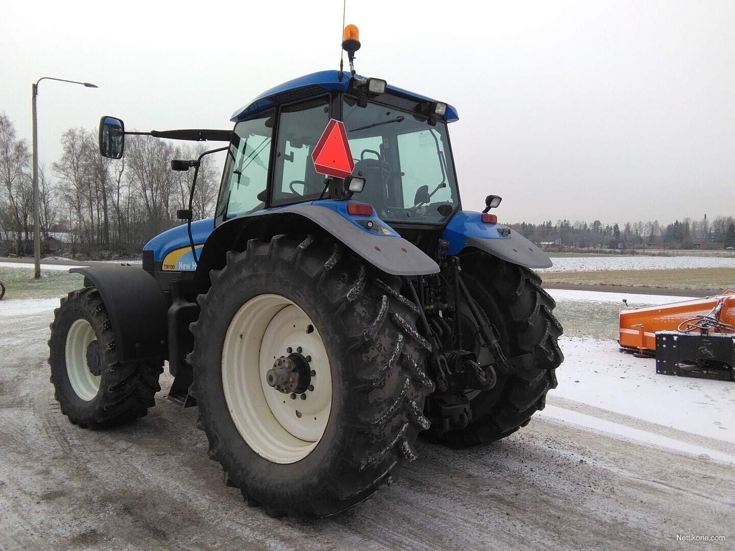 New Holland TM 190 Super Steer traktorit, 2005 - Nettikone