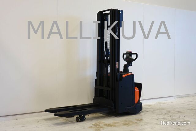 Toyota SWE120L trukit, 2018 - Nettikone