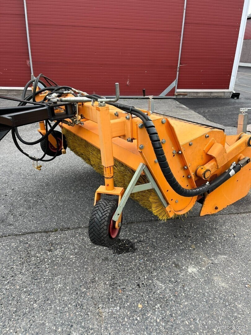 Arctic Machine harjalaite sweepers, 2008 - Nettikone