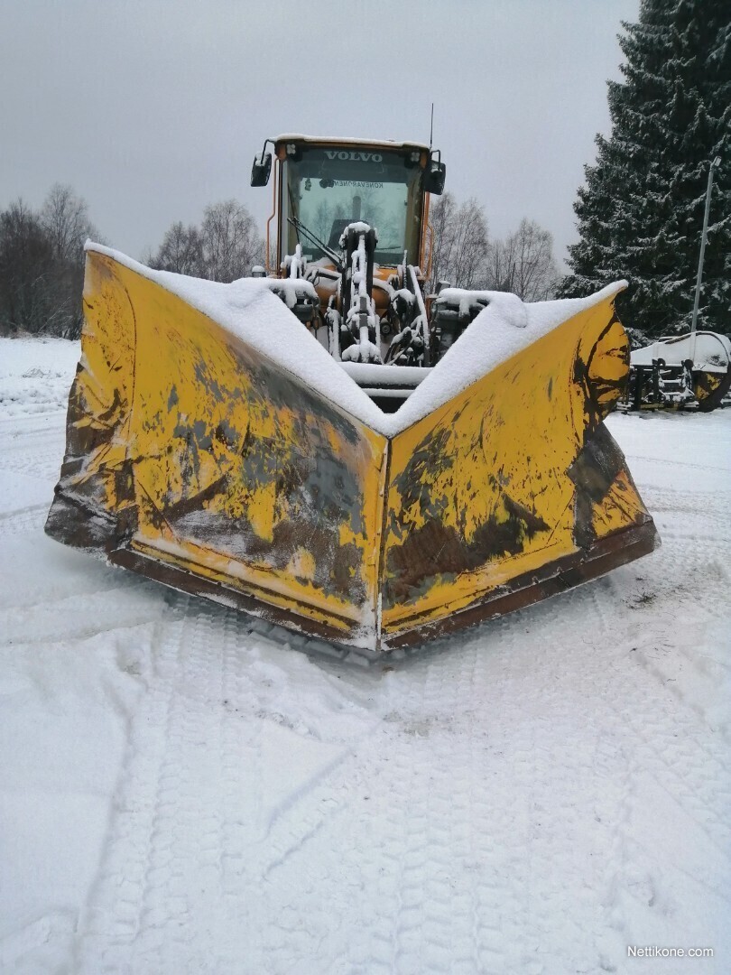 Arctic Machine Kärkiaura tie- ja lumikoneet - Nettikone