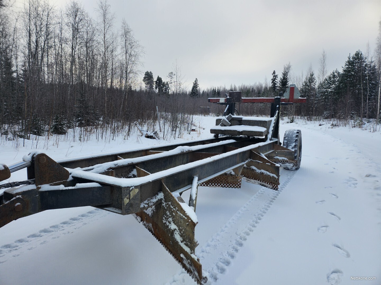 Omavalmiste Tielana tie- ja lumikoneet - Nettikone