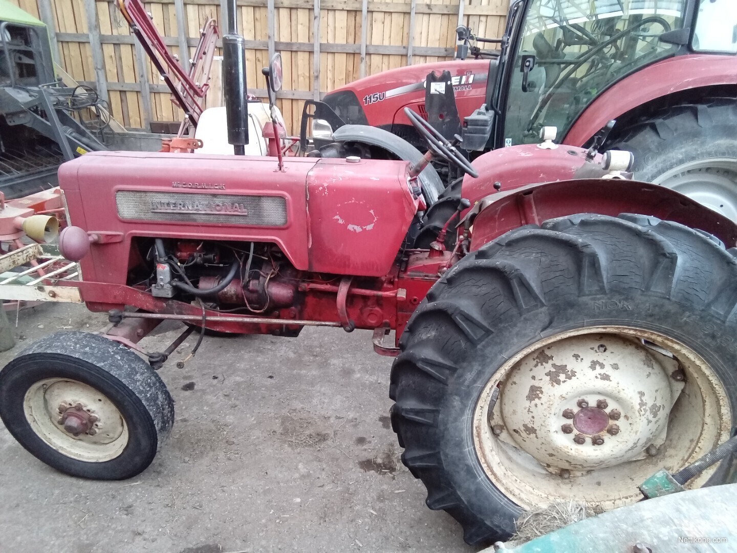 International 414 tractors, 1965 - Nettikone