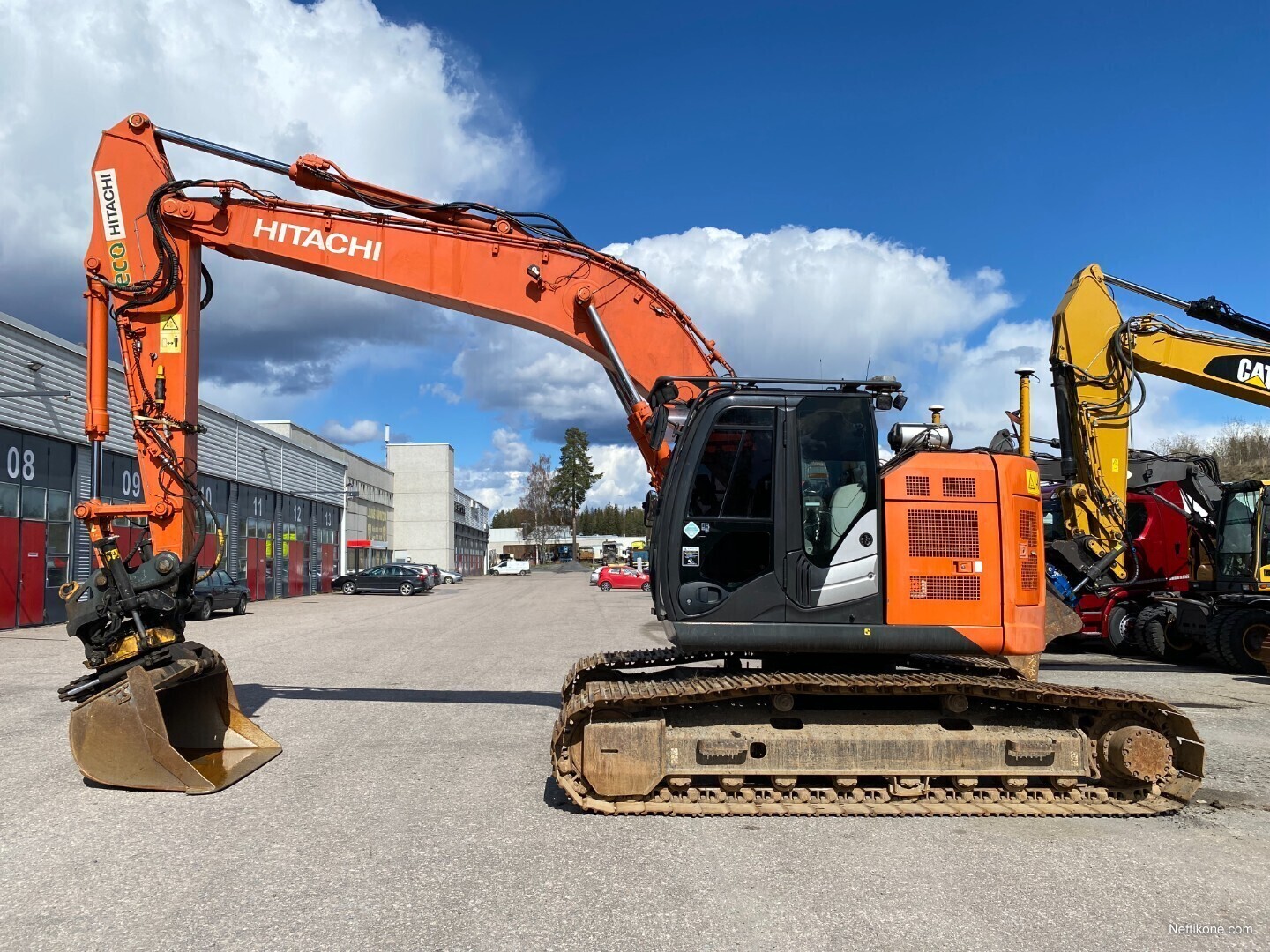 Hitachi ZX225USLC-5B kaivinkone, 2016 - Nettikone