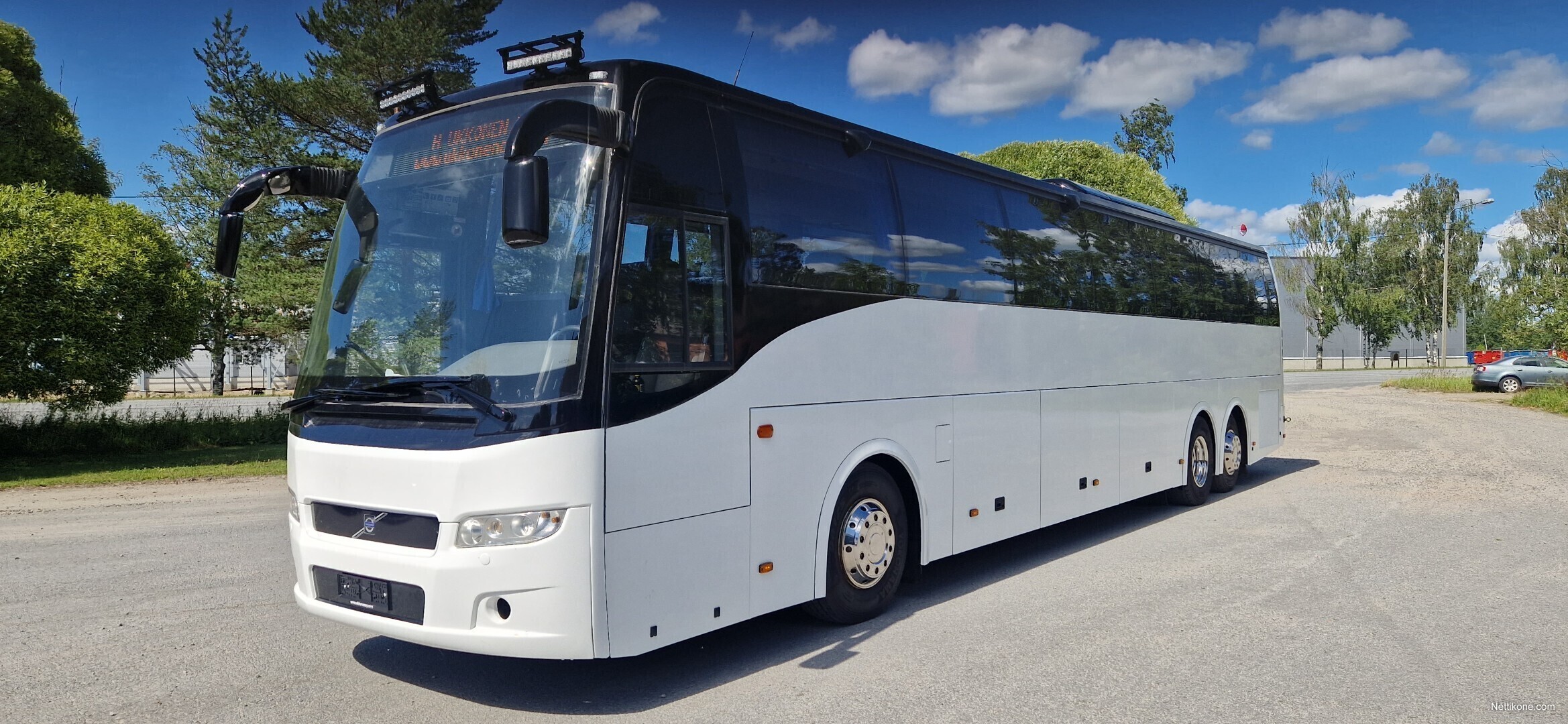 Volvo B12B 9700H linja-auto, 2011 - Nettikone