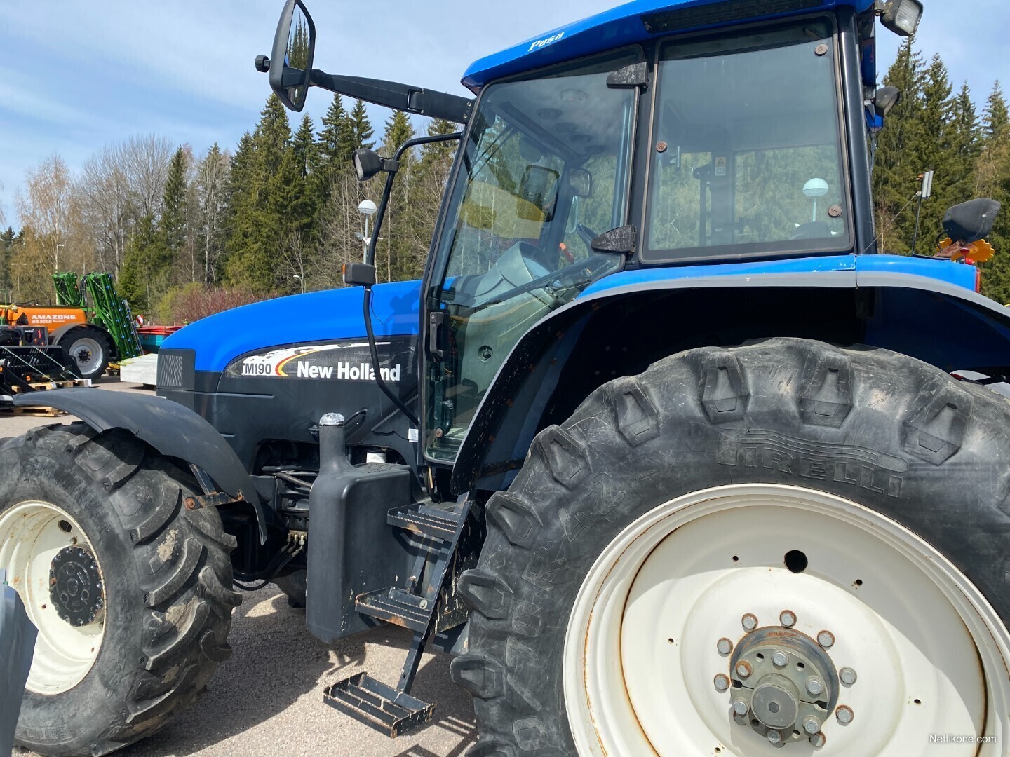 New Holland TM190 traktorit, 2004 - Nettikone