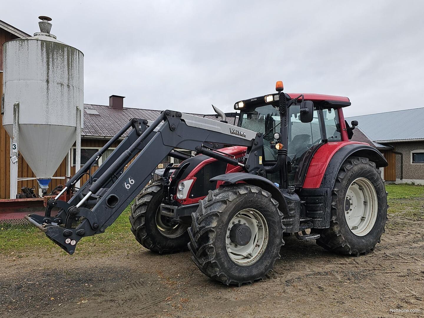 Valtra N143 Direct etukuormaajalla traktorit, 2014 - Nettikone
