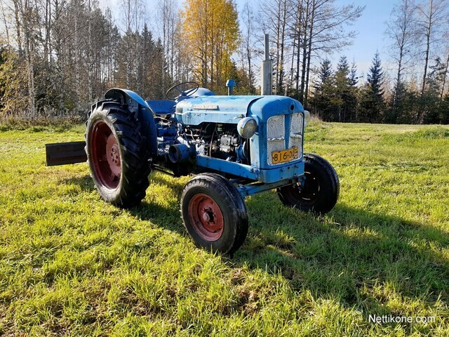 Fordson SUPER MAJOR tractors - Nettikone