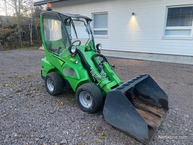 Avant 520 kuormaajat, 2011 - Nettikone