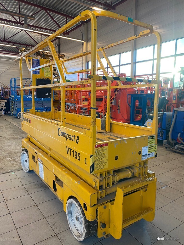 Haulotte Compact 8 UUDET AKUT. MYYTY human lifters, 2006 - Nettikone