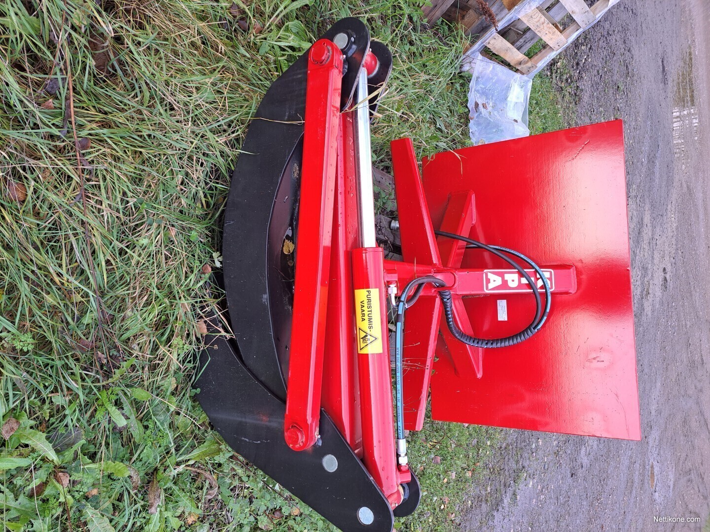 Kipa Kipa juontokoura puun ja polttopuun käsittely - Nettikone