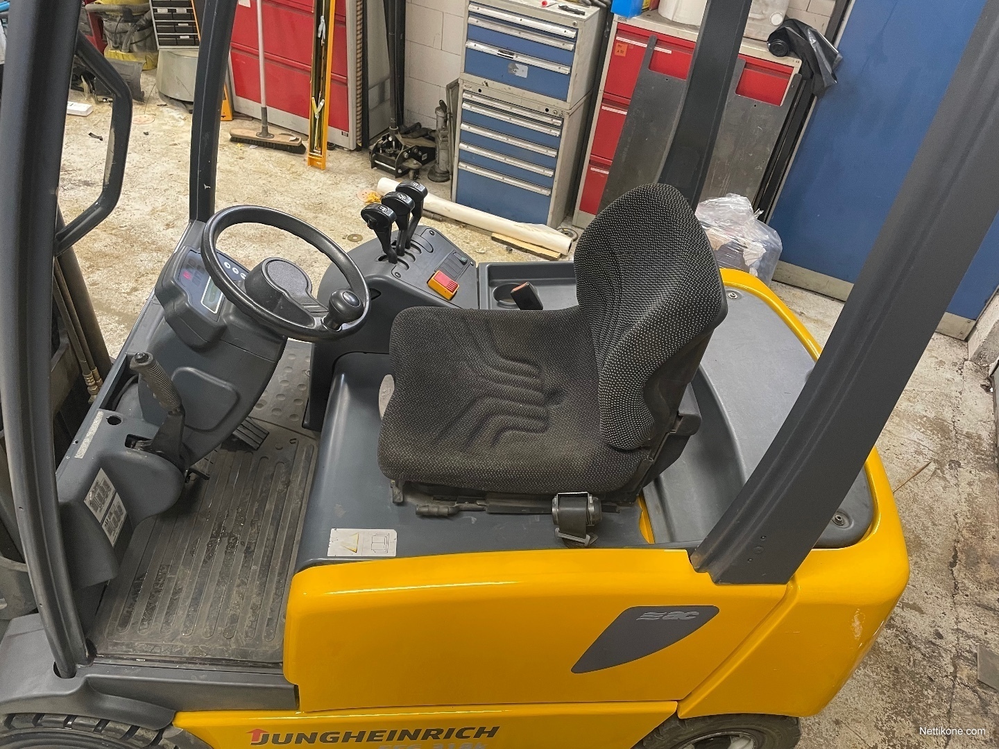 Jungheinrich EFG 318k trukit, 2004 - Nettikone