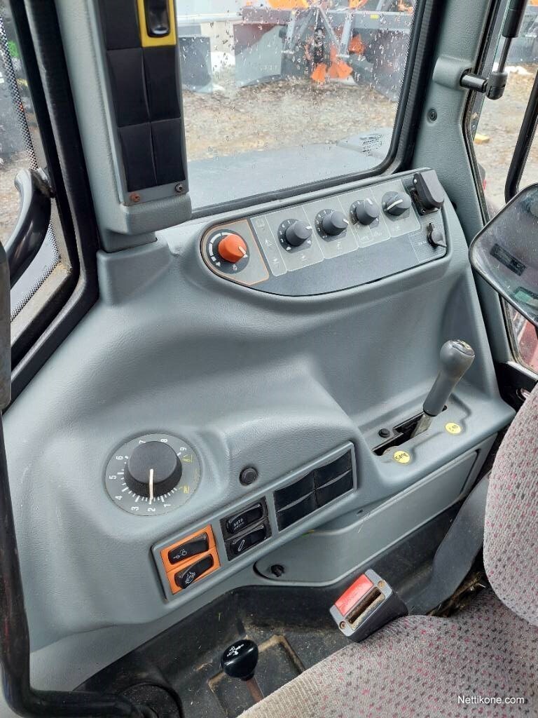 Valtra A 93 HITECH tractors, 2012 - Nettikone