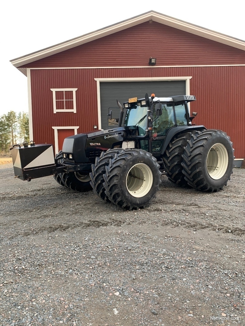 Valtra 8400 traktorit, 2002 - Nettikone
