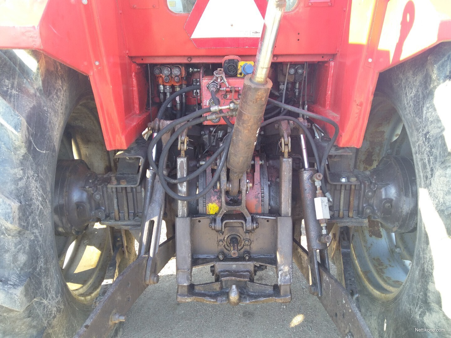 Massey Ferguson 690 Turbo traktorit, 1982 - Nettikone