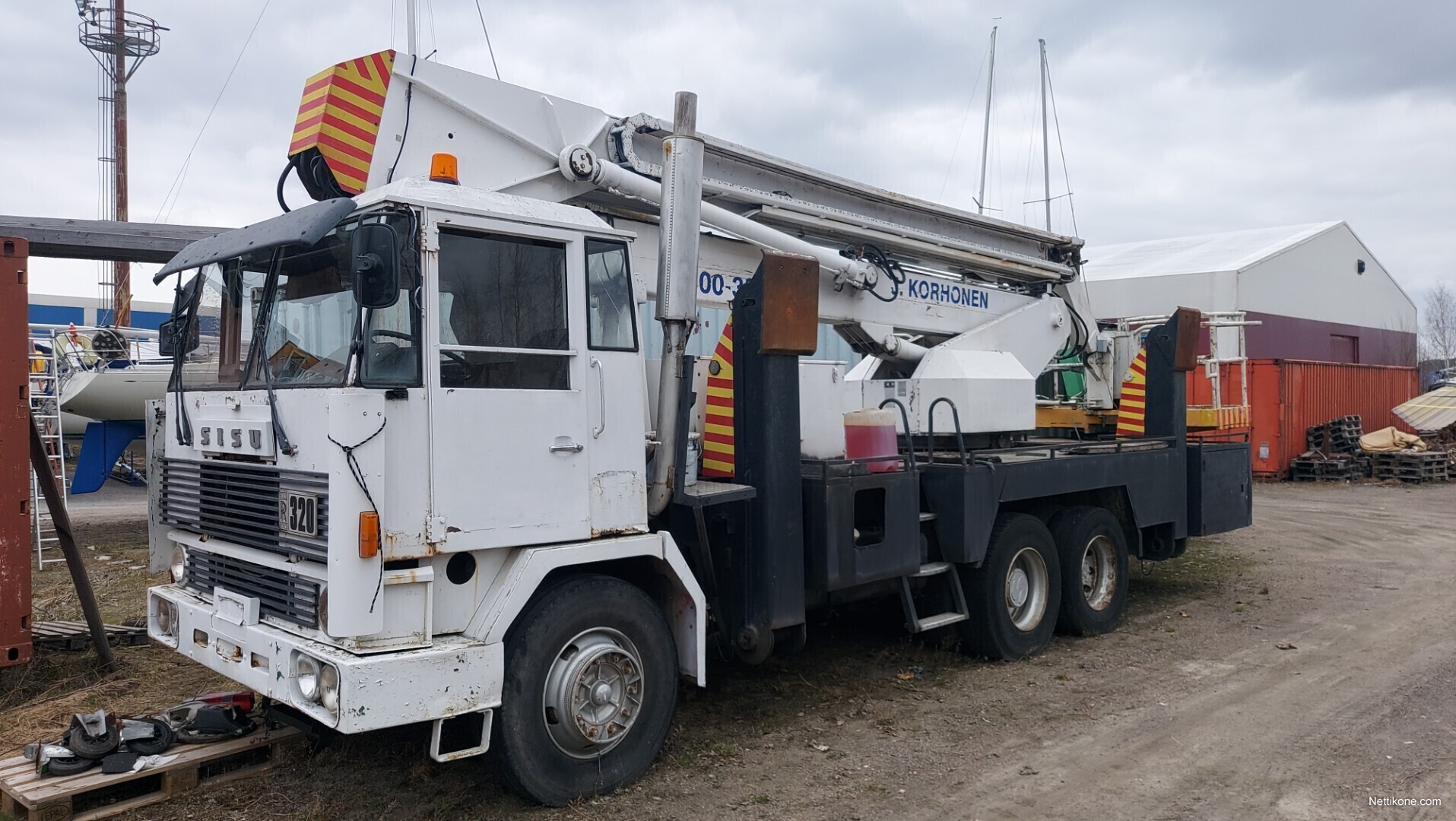 Sisu M162 nostokori trucks - Nettikone