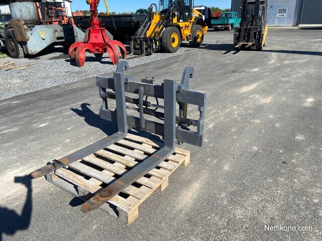 Muu merkki Kyrön takomo 5000kg Hydrauliset trukkipiikit Volvo ...