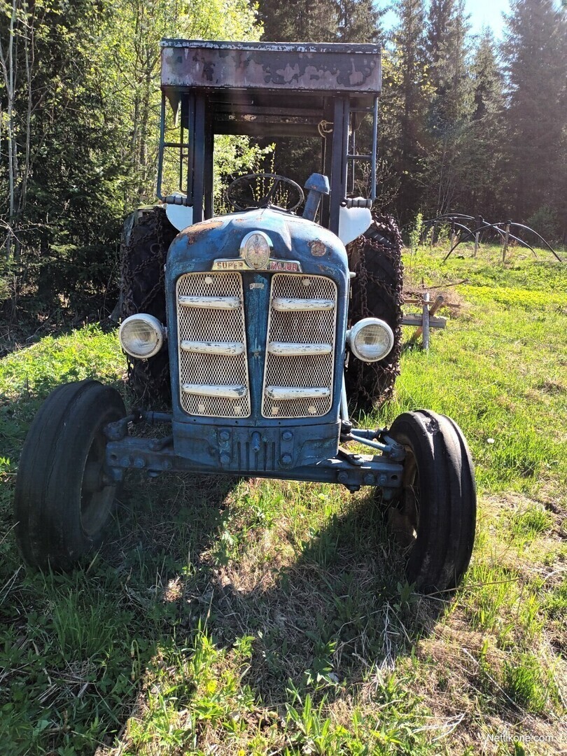 Fordson Super Major tractors - Nettikone