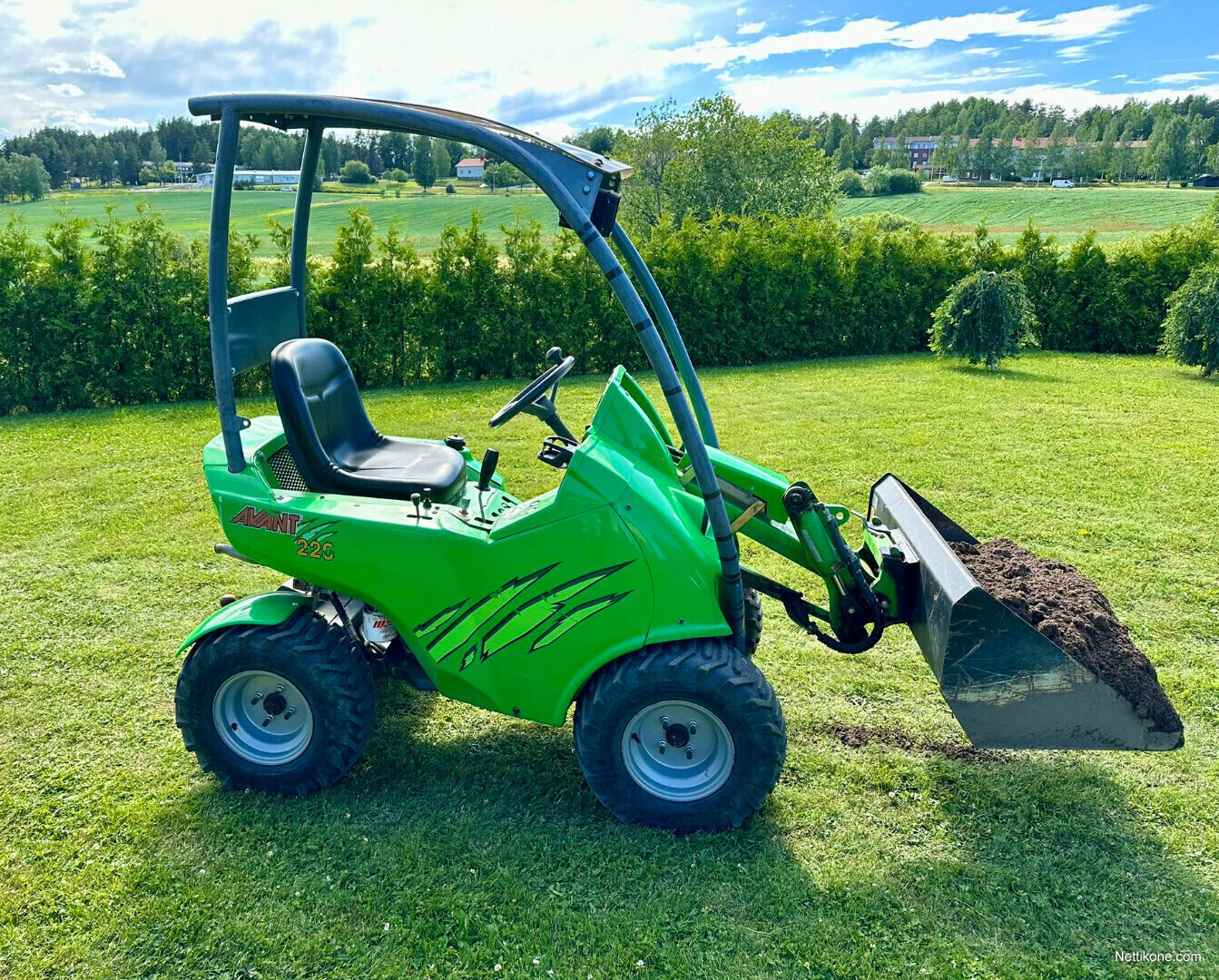 Avant 220 kuormaajat, 2008 - Nettikone