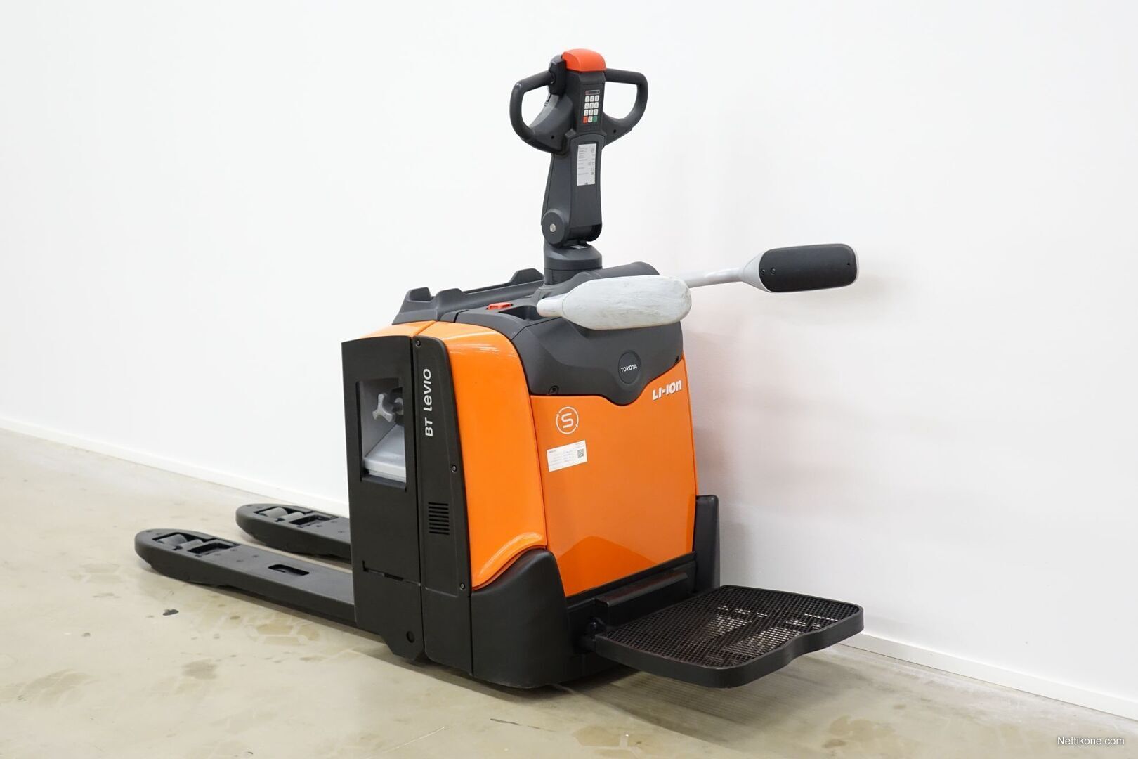 Toyota LPE200 forklift trucks, 2021 - Nettikone